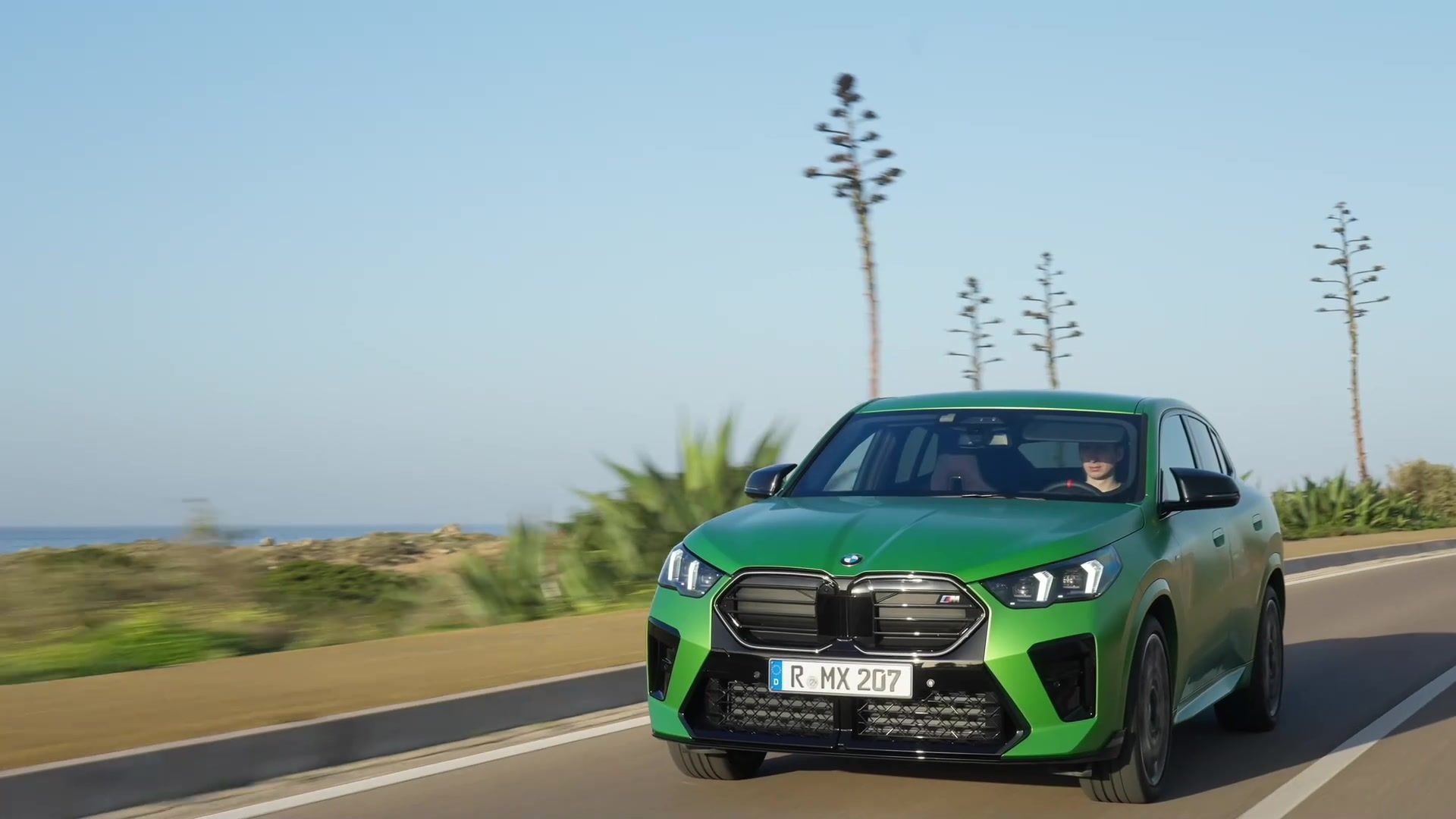 New entry-level variant for the BMW iX2, launch of the BMW X2 xDrive20d